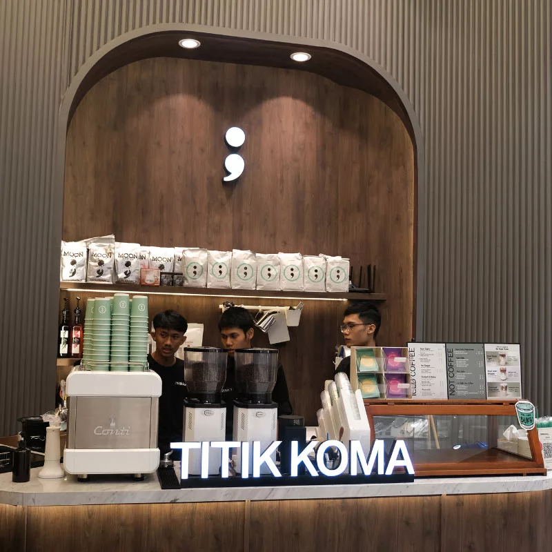 Why Axel Vinesse - Axel Vinesse